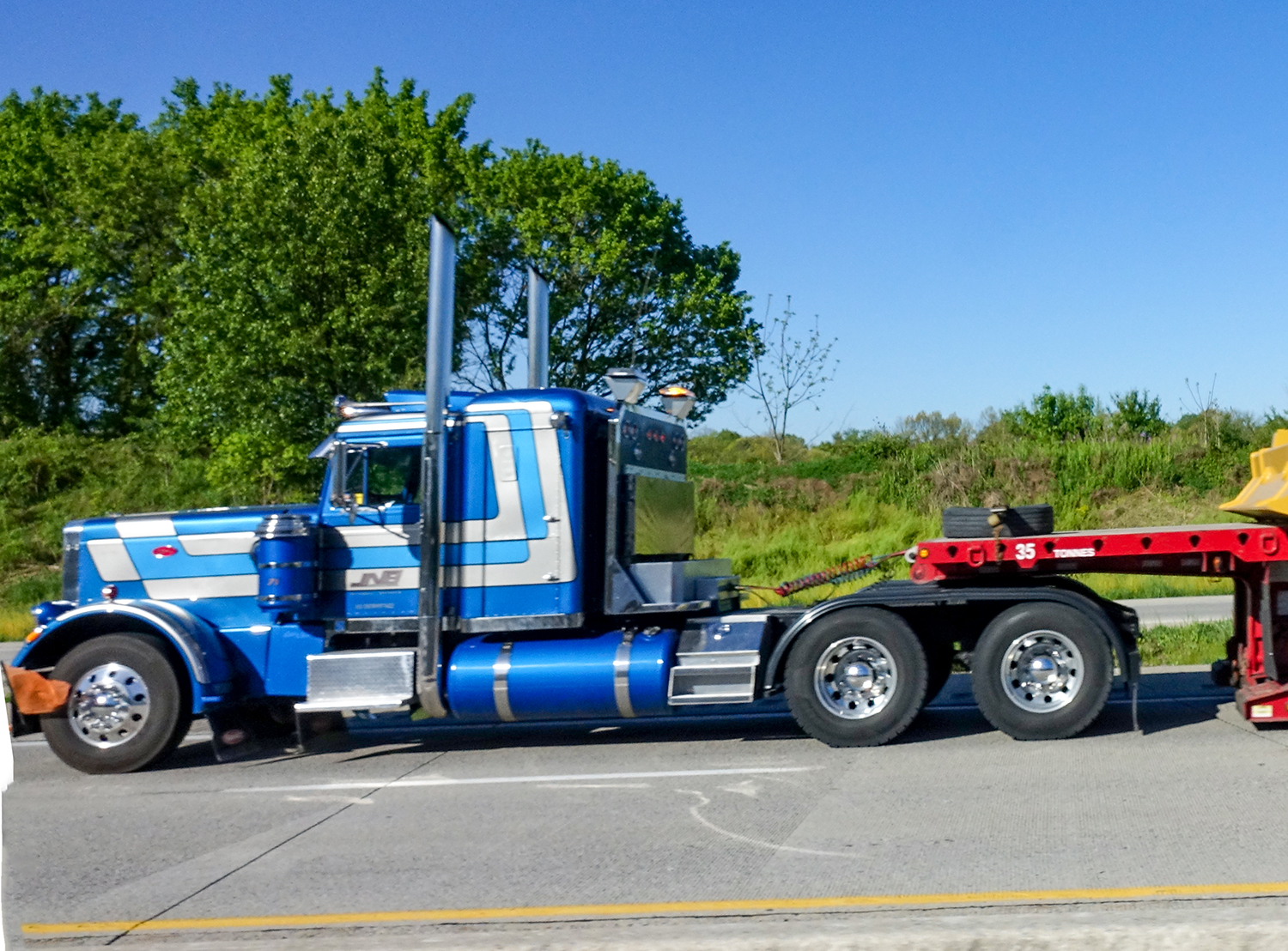 LargeCarMag | Welcome to LargeCarMag.com